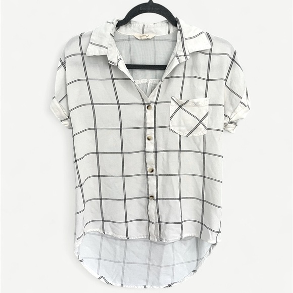 Sim & Sam | Tops | Sim Sam Classic White And Black Button Down Shirt ...